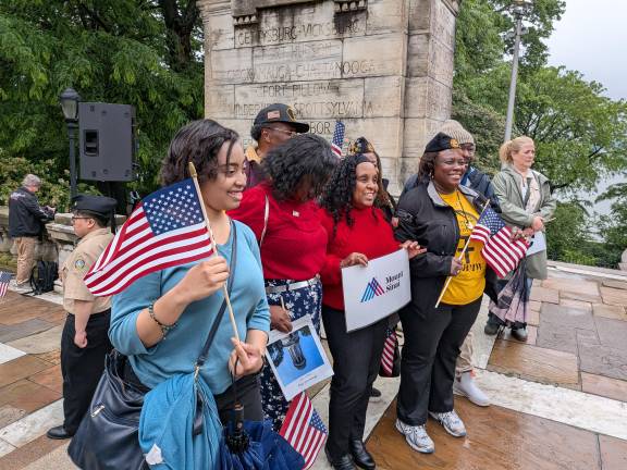 Memorial Day Wreath Laying Draws Crowd to Monument, Mamdani Too